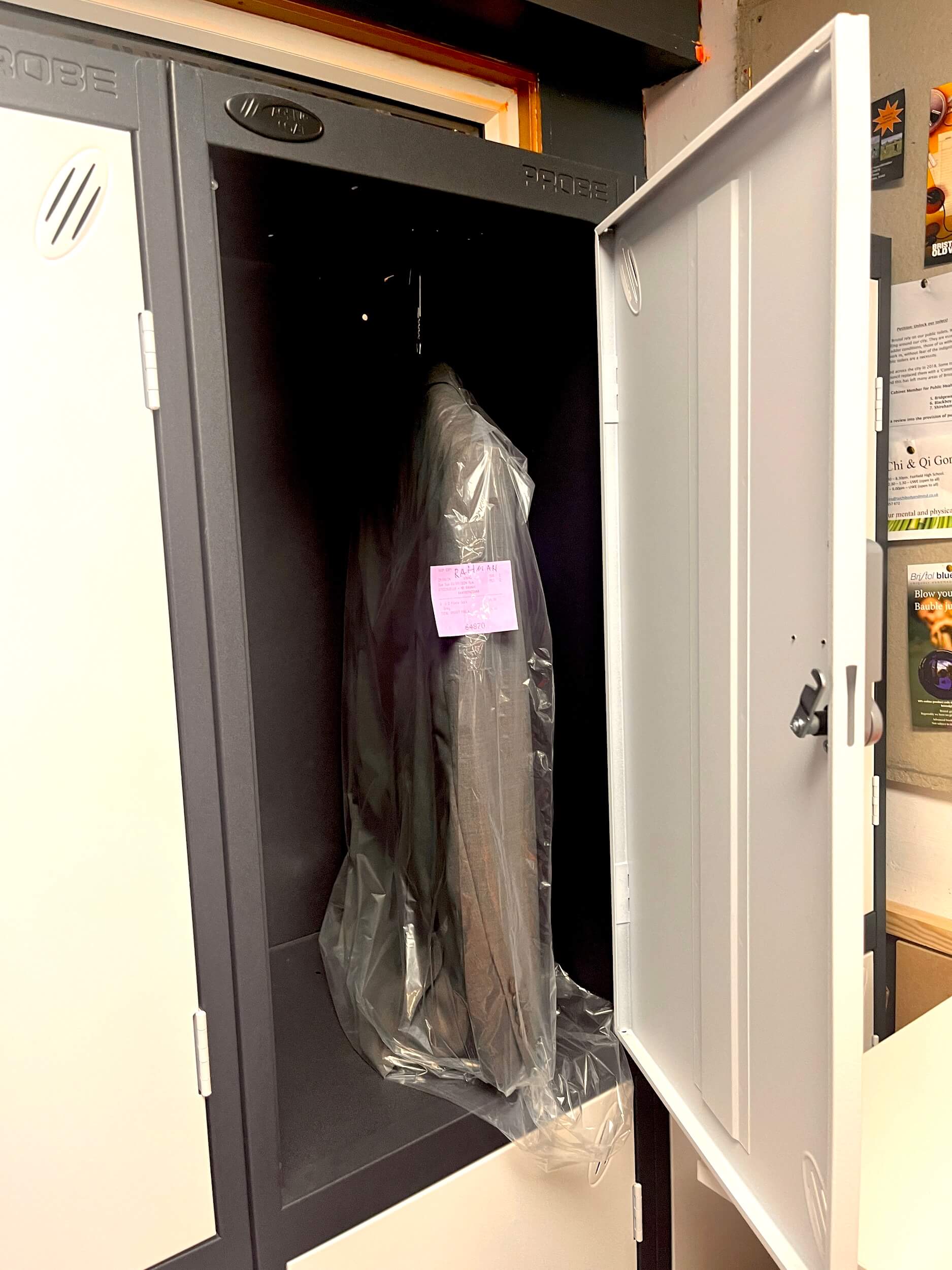 Locker Drop Off Service | Waeshous